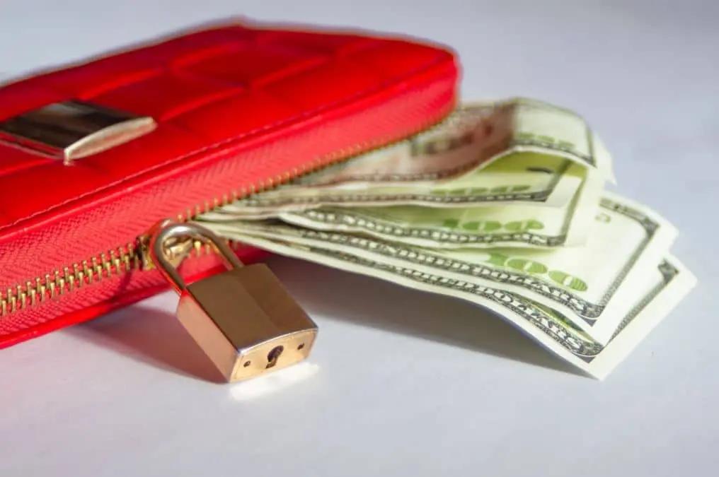 ECD Automotive Design, Inc. (ECDA) Slides 11% in Pre-market: Reverse ...